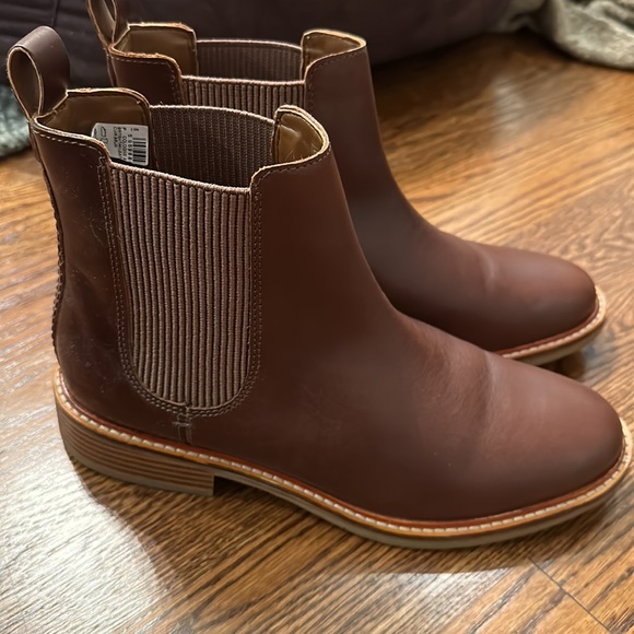 Clarks | Shoes | Brand New Clarks Chelsea Boots Cologne Arlo 2 Tan ...